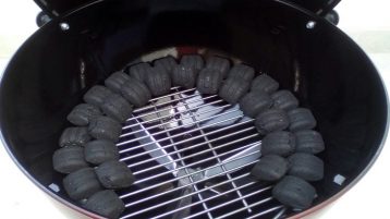 Snake Method on a Weber Kettle Charcoal Grill